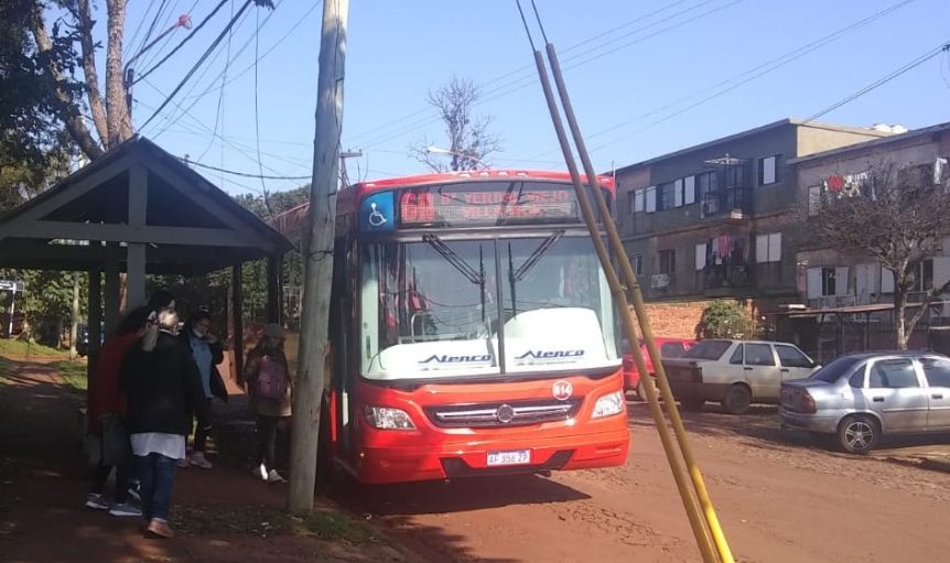 Piden carteles informativos en paradas de colectivos – INFOBER